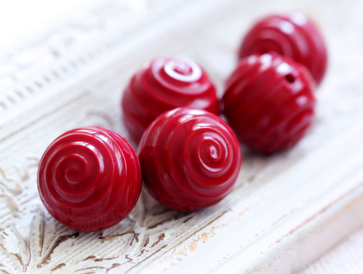 Vintage Swirl Round Wine Red Acrylic Beads - Last Lot on Luulla